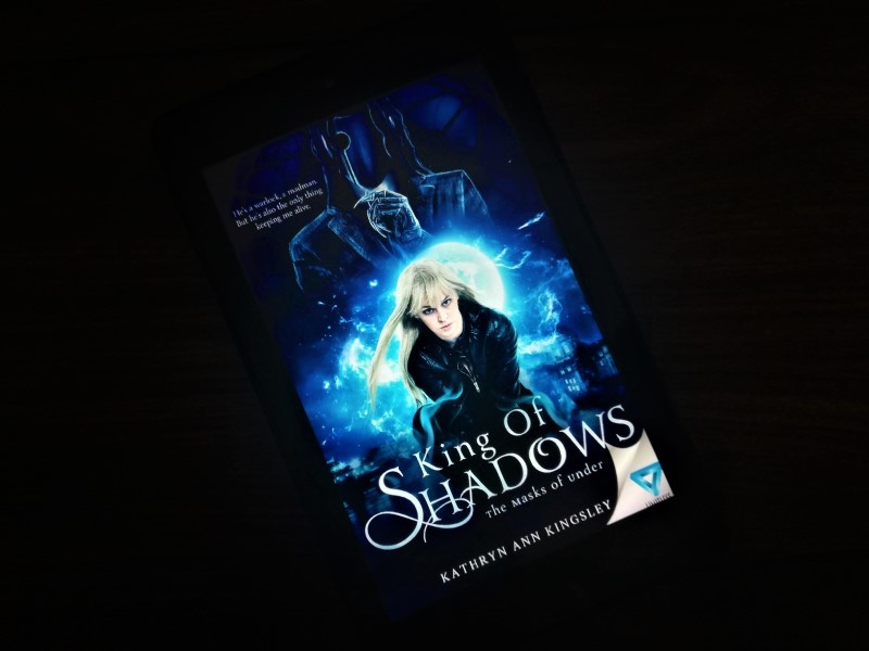 King Of Shadows – Book Review – A Quintillion Words | Book Reviewer