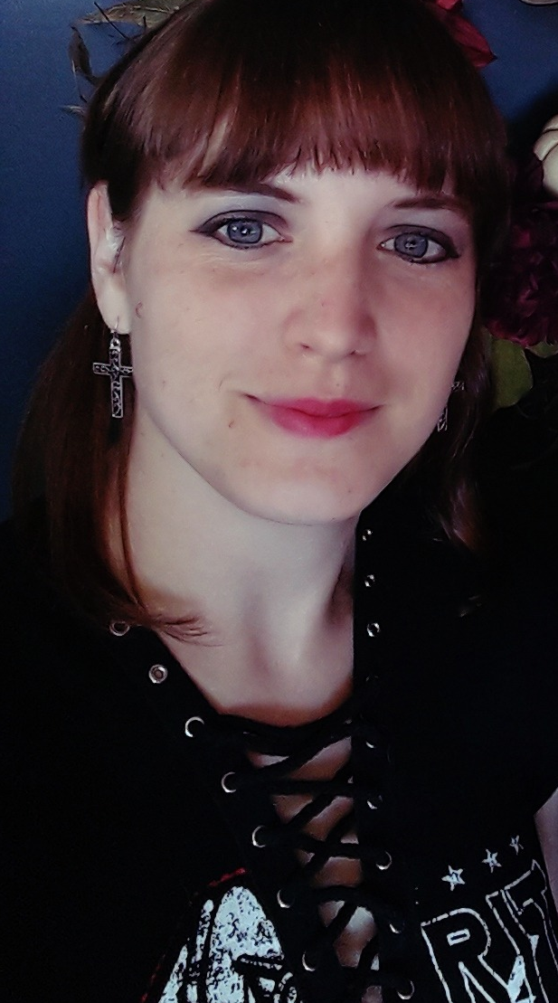 Avalon Roselin – Author Interview – A Quintillion Words | Book Reviewer