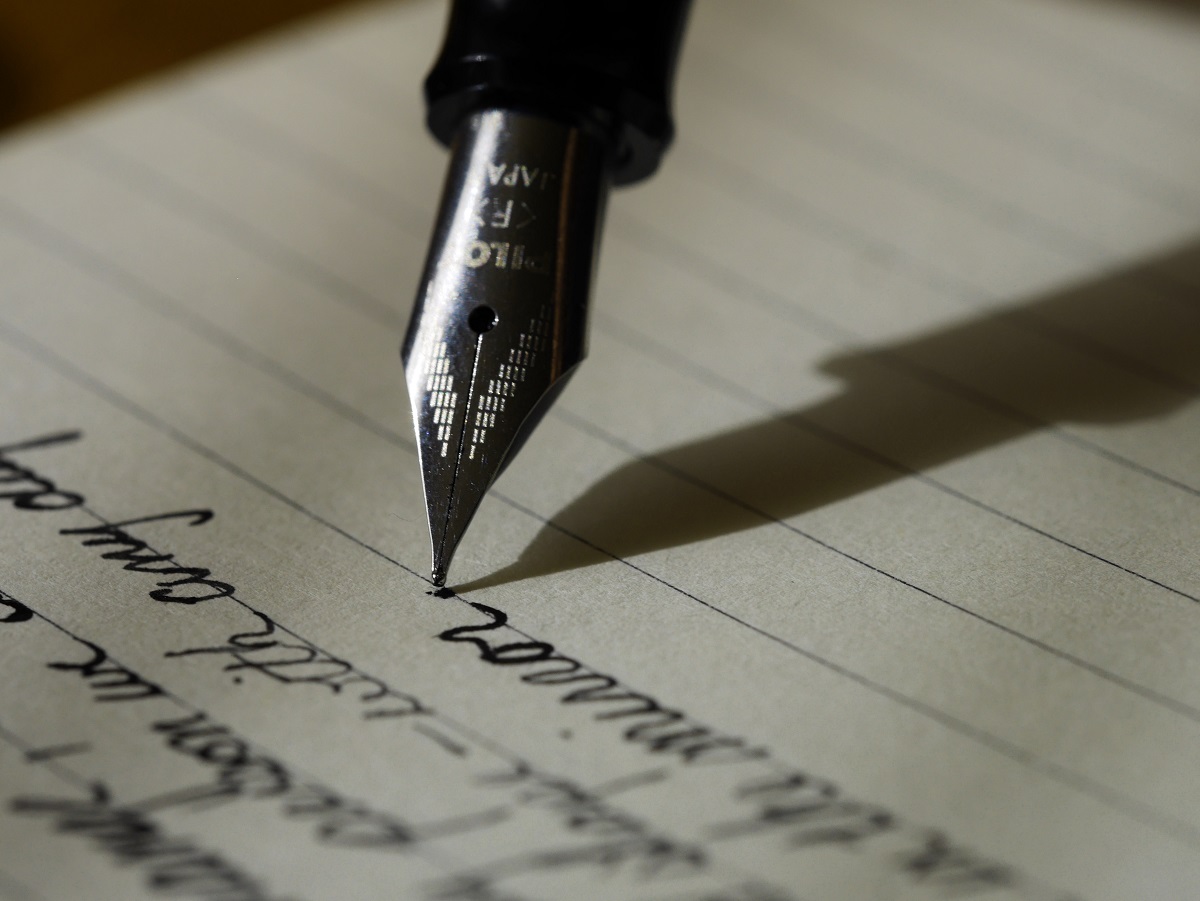 What is Inside Your Writer’s Toolbox? – A Quintillion Words | Book Reviewer